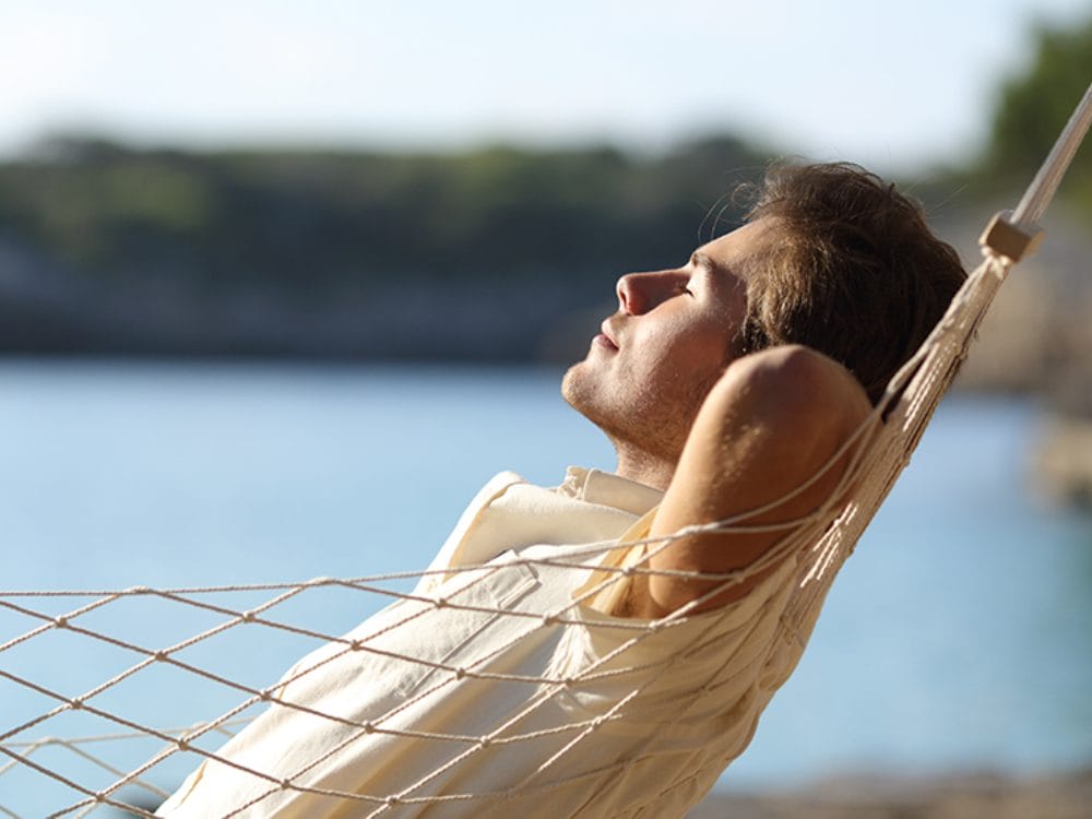 Les bienfaits du hamac sur l’anxiété - Spécialiste des Hamacs de luxe ...