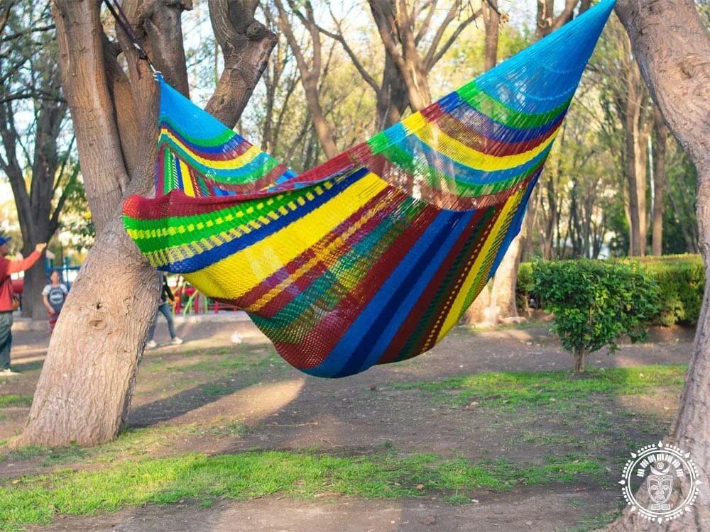 Hamac mexicain Maya XXL « Alebrije 2 » - Spécialiste des Hamacs de luxe ...