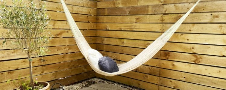 Comment bien s'allonger dans un hamac mexicain - Spécialiste des Hamacs ...